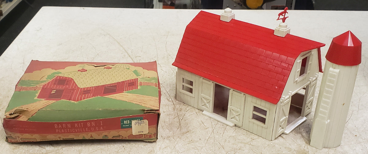 Vintage 1950s Plasticville BN-1 O-Gauge Train Set Barn Kit with Box ...