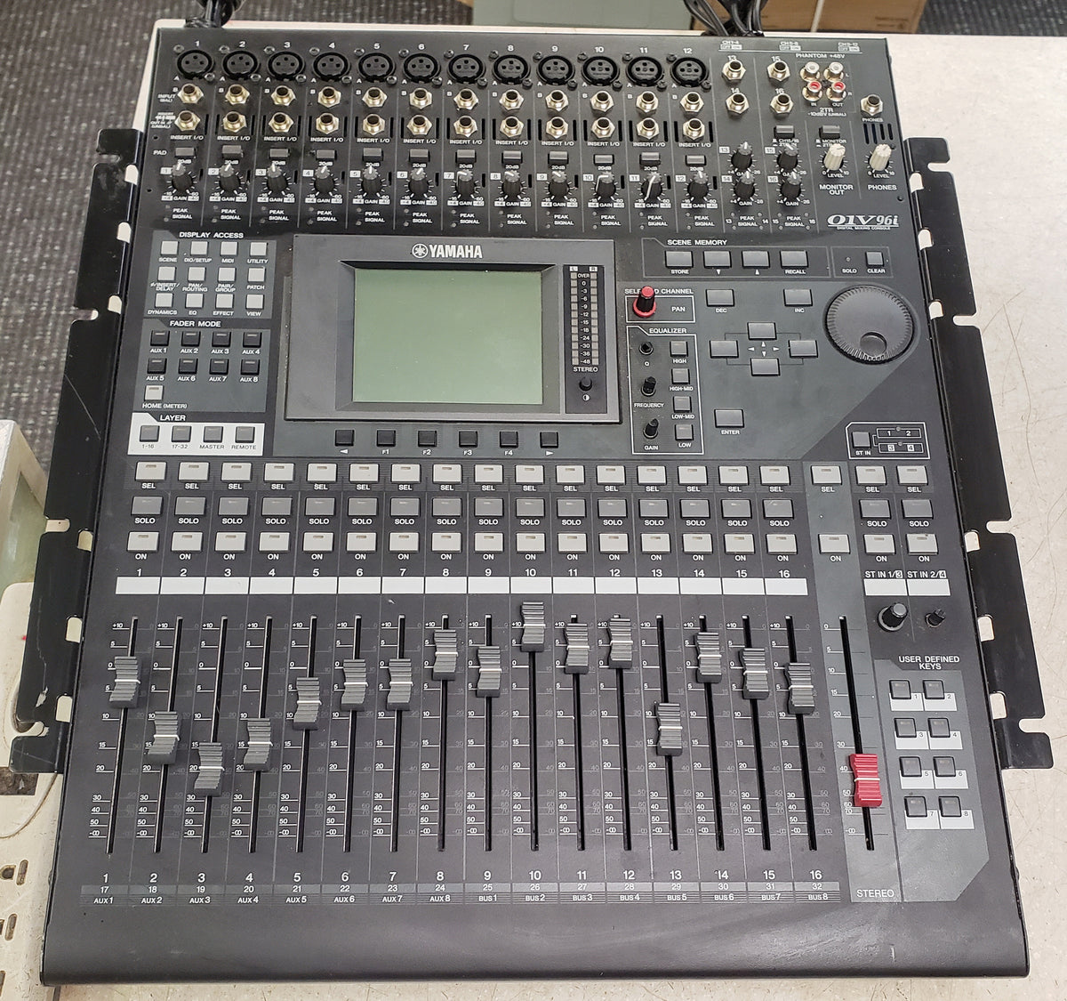 Yamaha 01V96i 40-Channel Digital Mixing Console – Buy & Sell Outlet